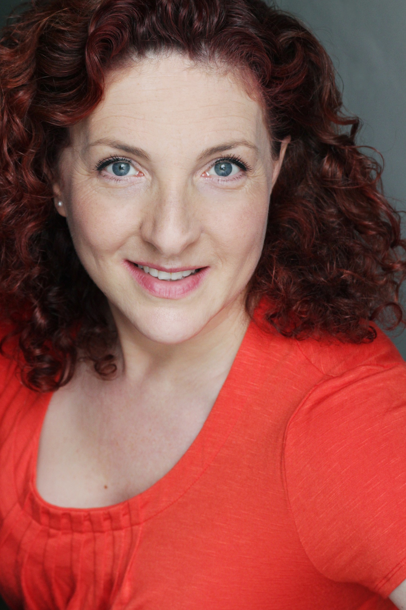 Helen Goldwyn - Voice Over Artist | Shining Voices