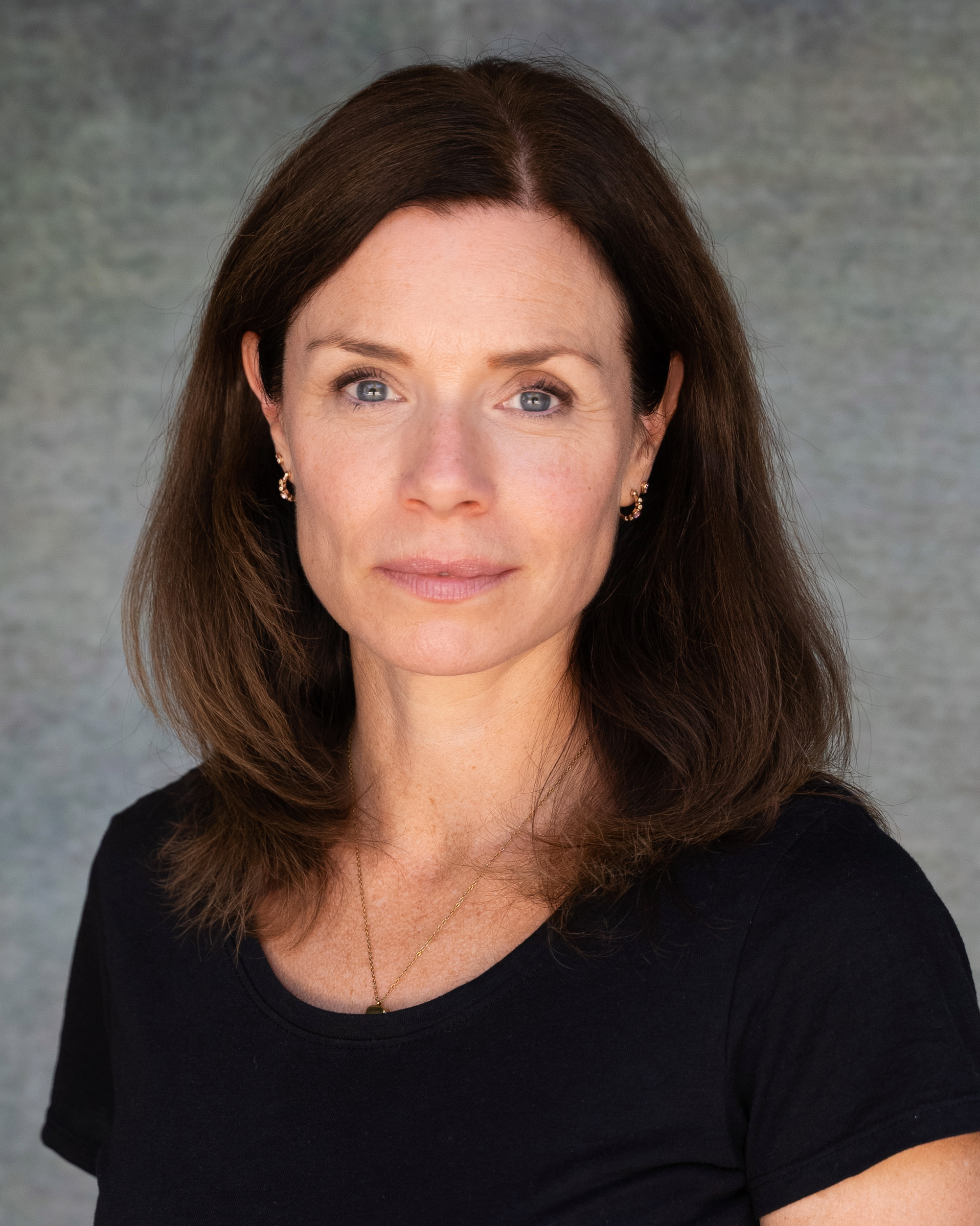 Anna Acton - Voice Over Artist | Shining Voices