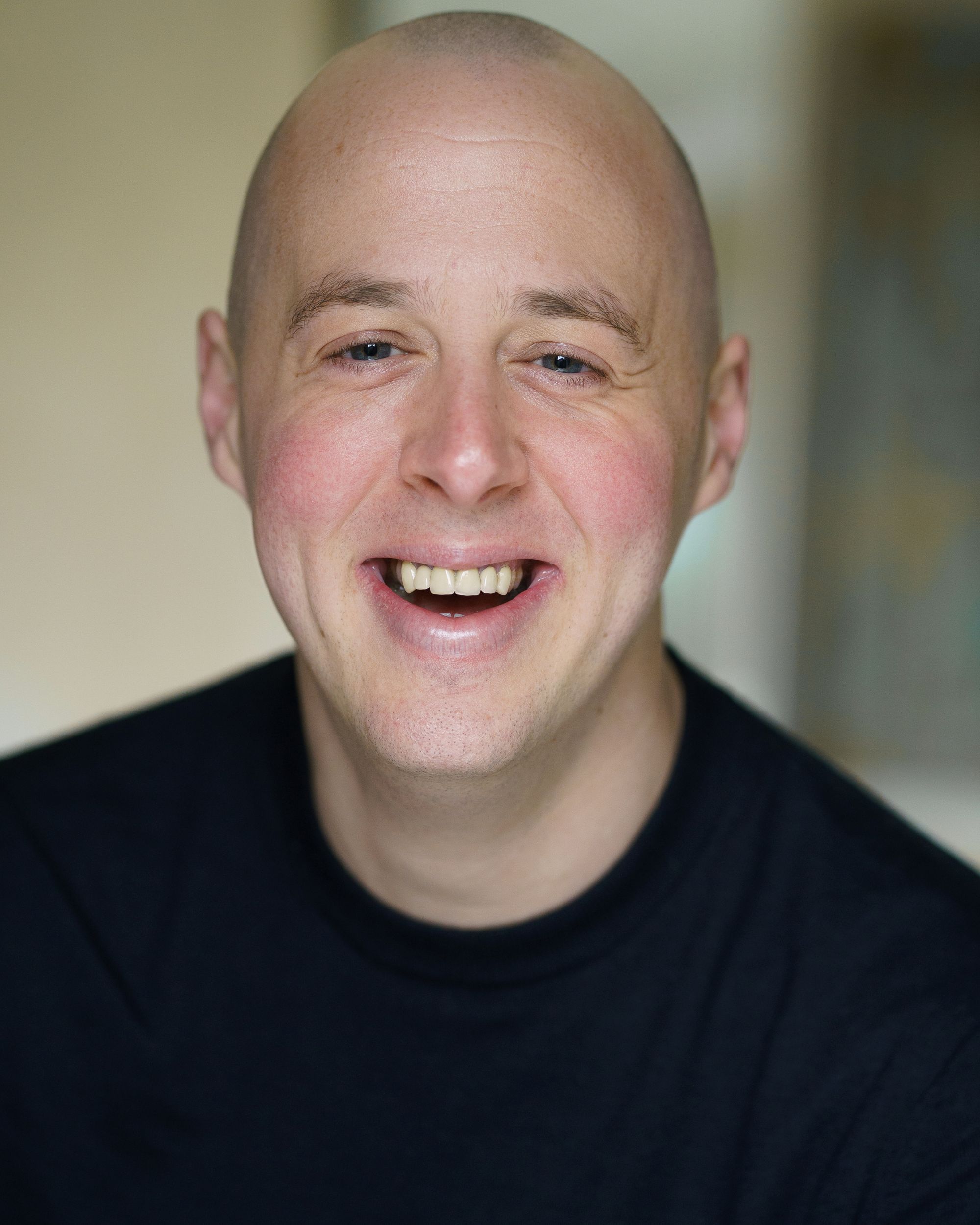 Adam Diggle - Voice Over Artist | Shining Voices