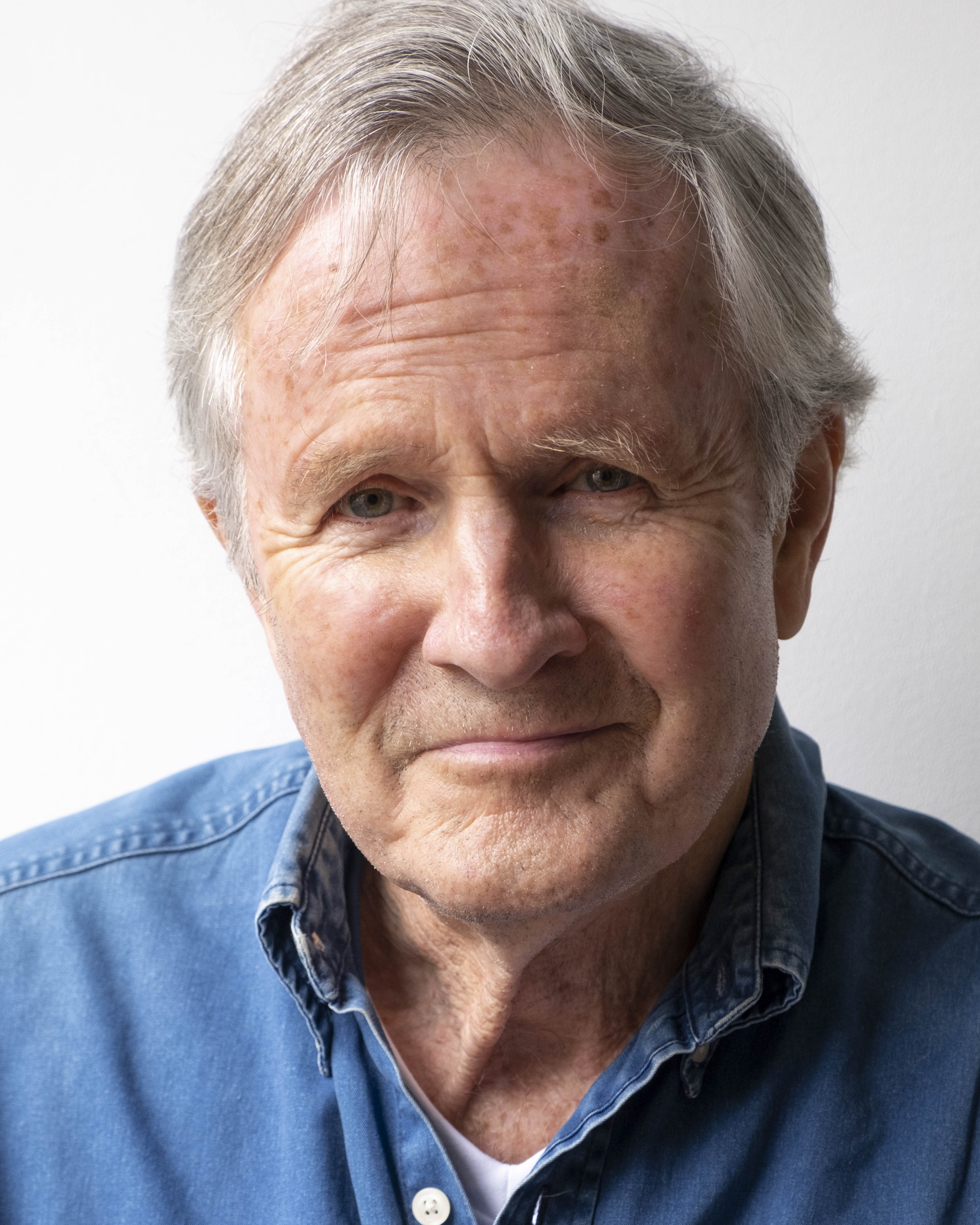 Search Our Voice Over Artists | Shining Voices