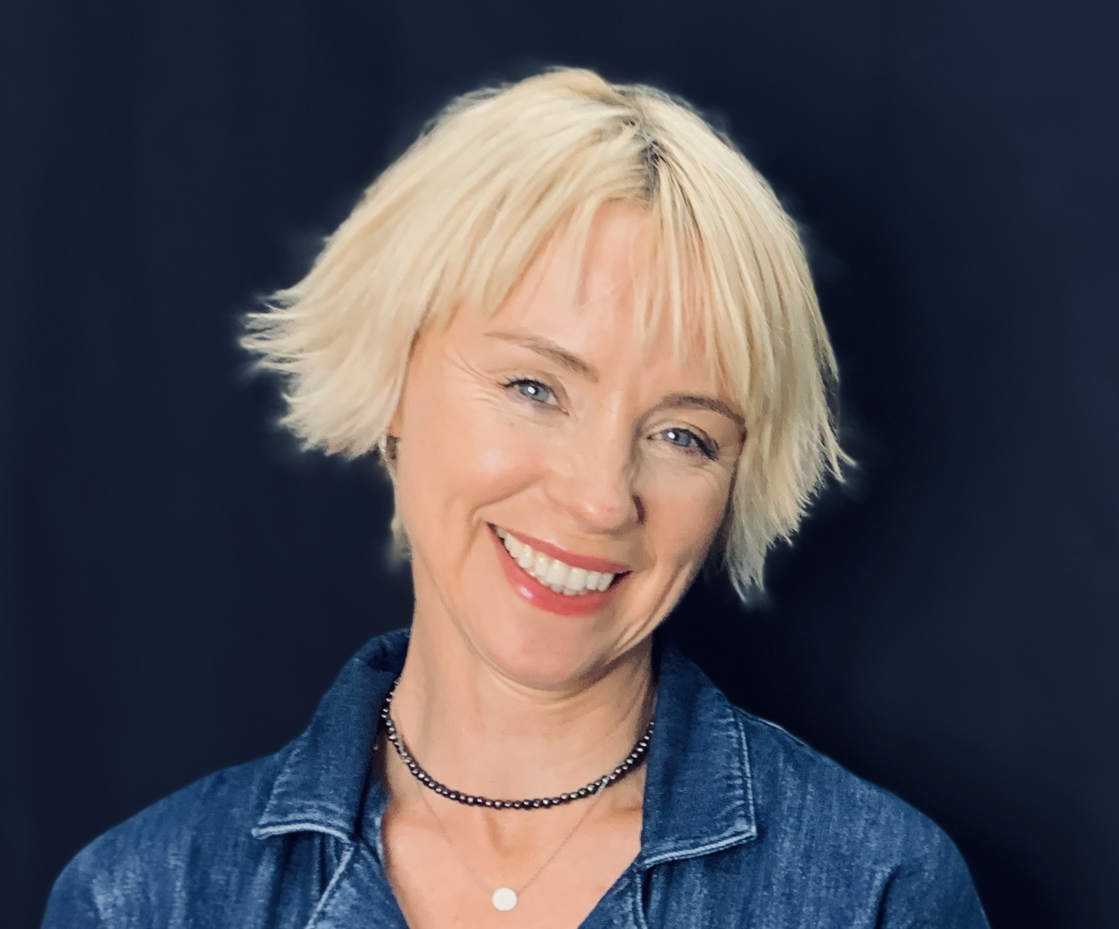 Emma Rydal - Voice Over Artist | Shining Voices