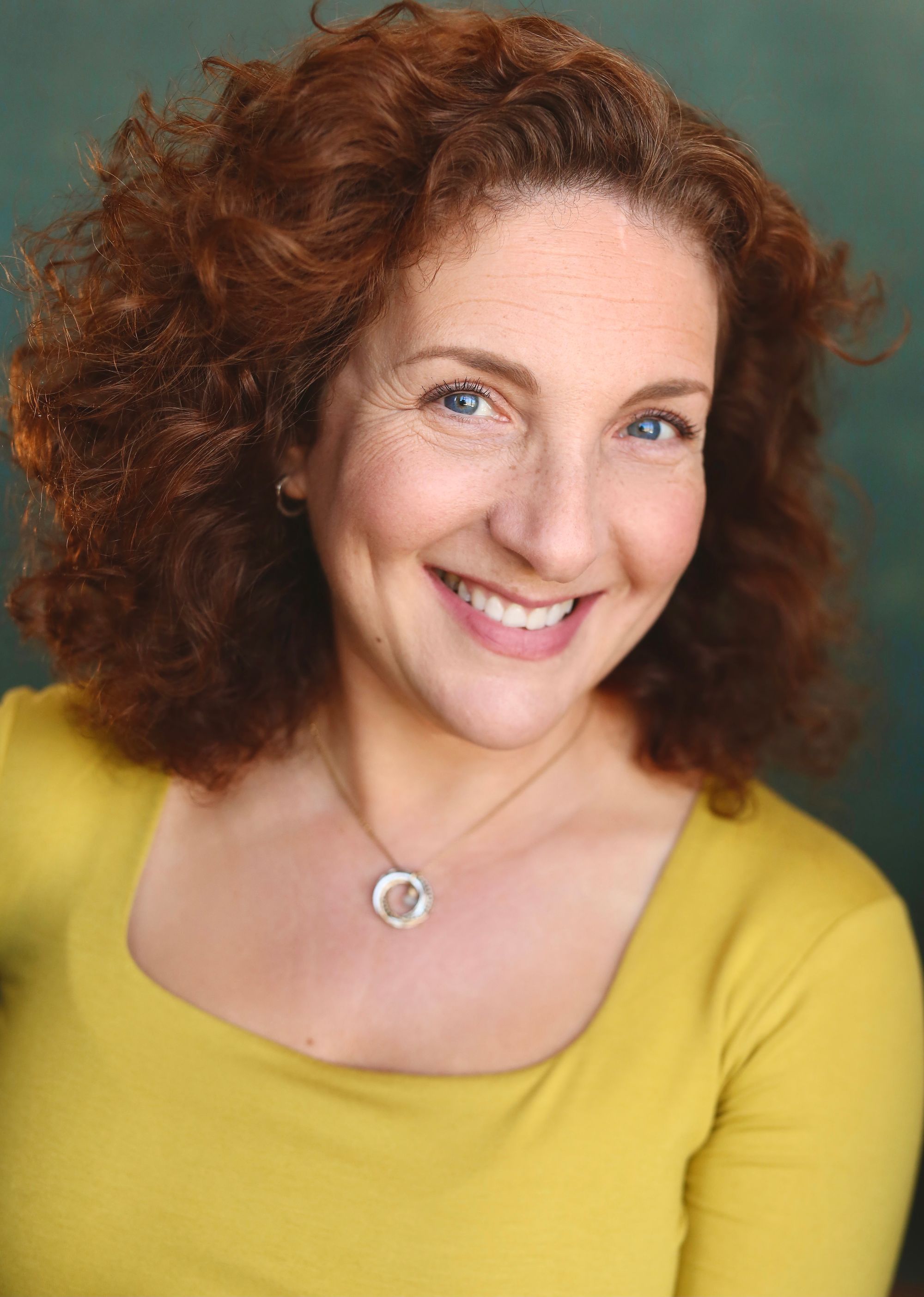 Helen Goldwyn - Voice Over Artist | Shining Voices